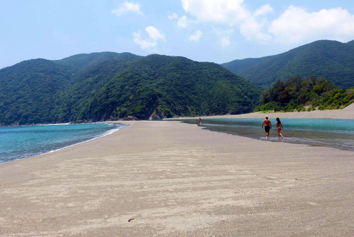 Katoku Jurassic Beach, Save Katoku the Jurassic Beach of Amami, UNESCO ...